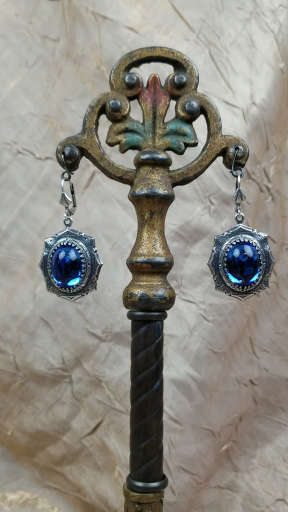 Medieval Earrings - Antiqued SilverRabbitwood & ReasonEarringsInspired ...